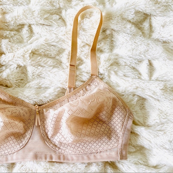 Wacoal | Intimates & Sleepwear | 42dd Wacoal Visual Effects Wire Free ...